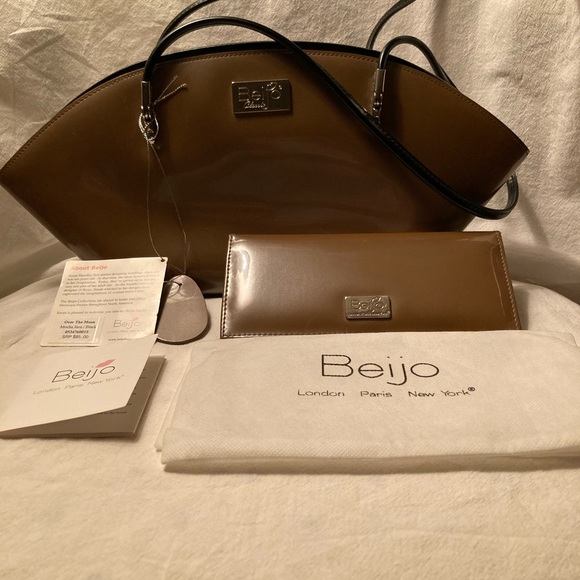 Beijo | Bags | Beijo Over The Moon Purse And Matching Wallet Color ...